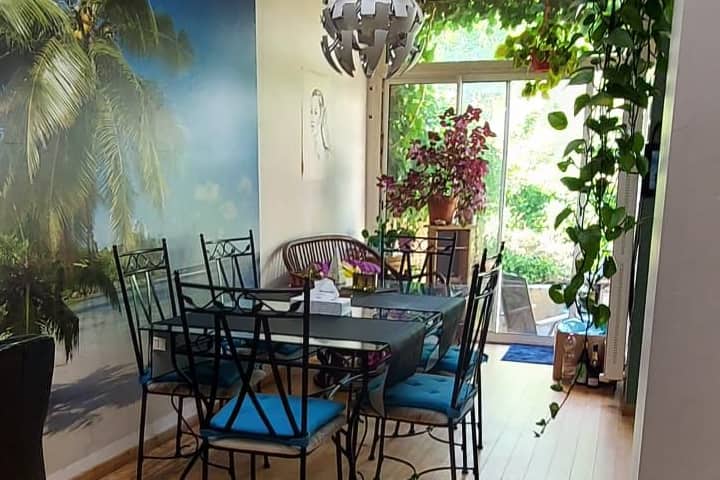 Maison De Maître
Pré Du Centre Ville.
Place St La - Liège