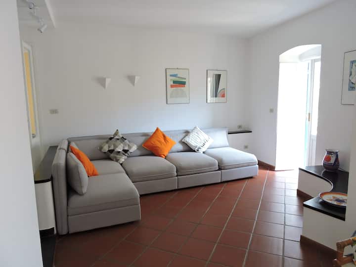 Superflat, Private Terrace & Garage 50m From Beach - Moneglia
