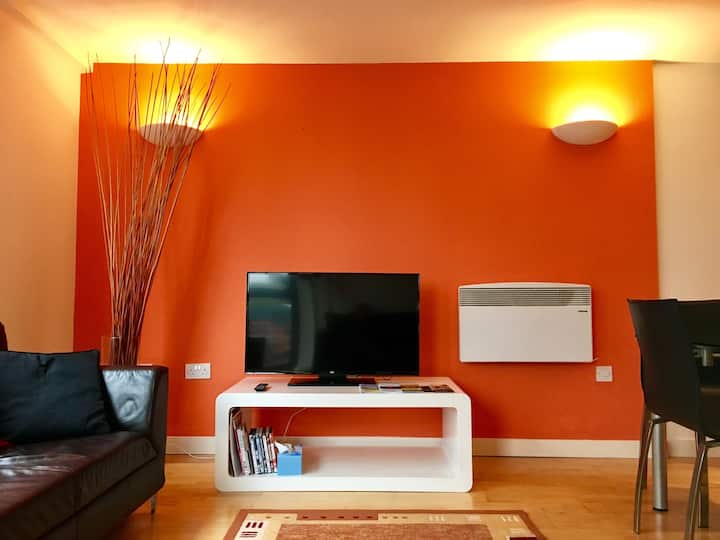 Entire 2 Bed Cozy Flat In Deansgate - Manchester