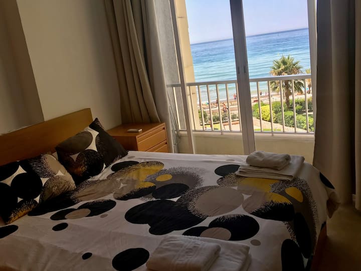 Neptuno 204 Beachfront Central With Views And Wifi - Marbella