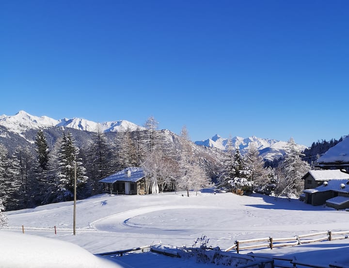 Tranquillo Appartamento In Borgo Alpino/ - La Thuile