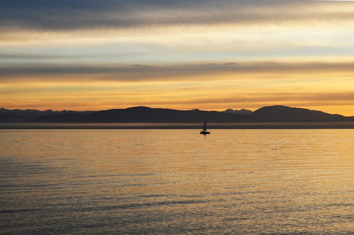 Henderson Beach Guest House - Sechelt