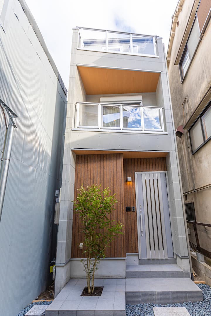 月影|临近难波、通天阁、天王寺|花园町站/动物园前站步行13分|双线地铁直达难波、梅田|日式整栋户建 - Japan