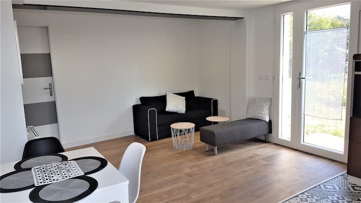 Appartement Neuf, 2 Chambres, Terrasse, Jardin. - Saint-Genis-Pouilly