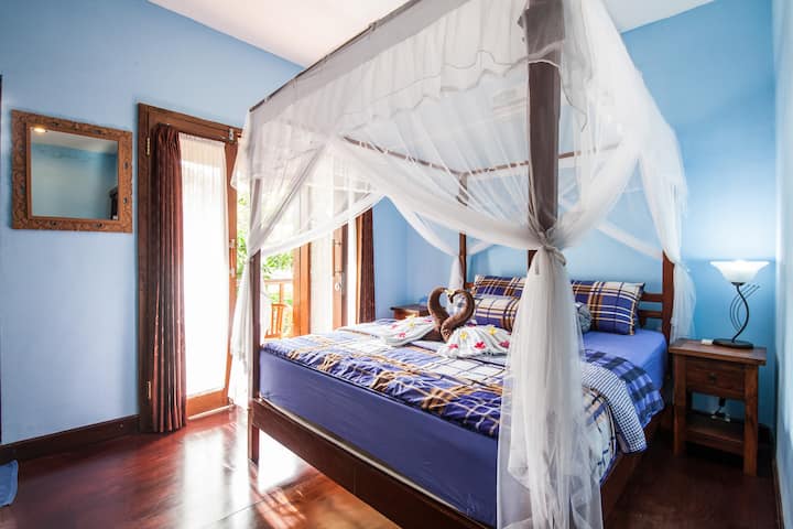 I: | Tropical Garden Villa | Free Water/coffee/tea - Kuta