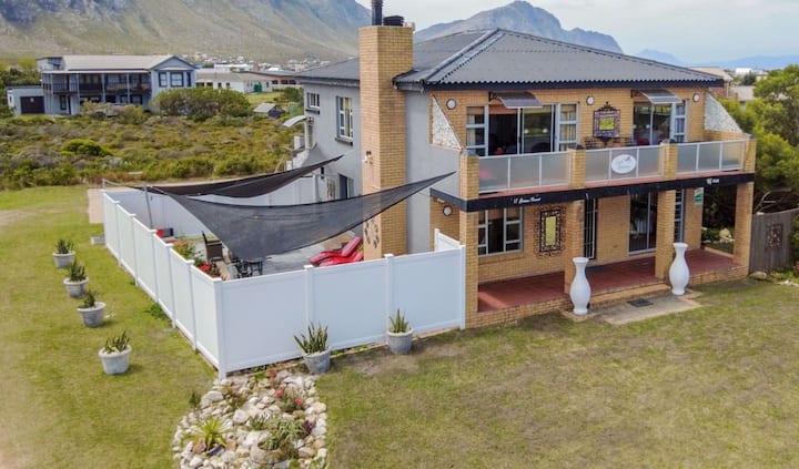 Casa Dianay
Stylish Self Catering House - Pringle Bay