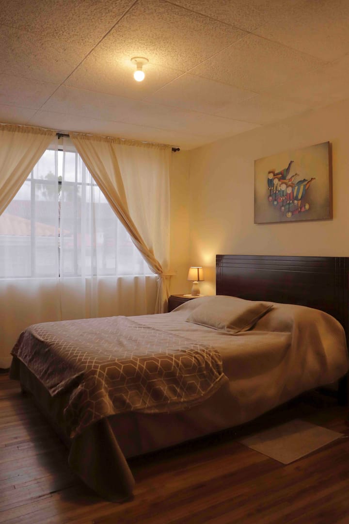 Casa Abuelita Cuencana -Vintage -Amplia-100mbps-tv - Cuenca, Ecuador