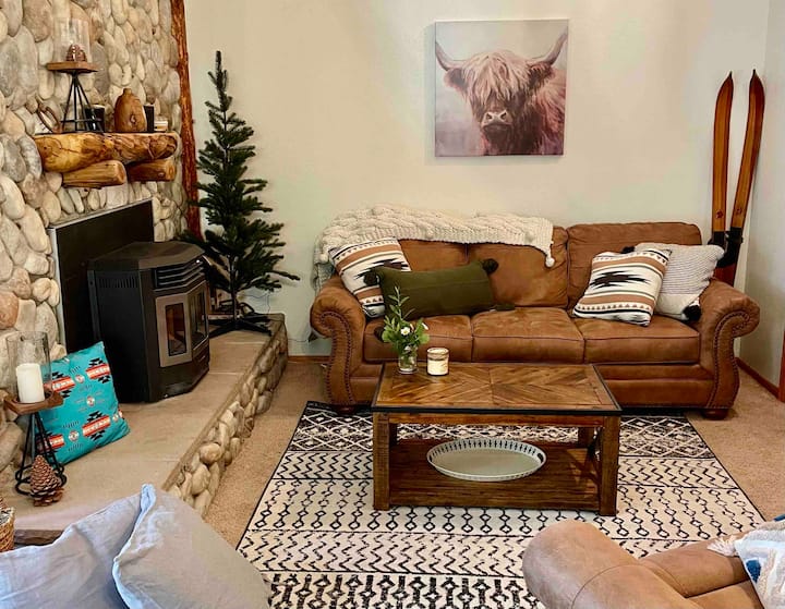Updated Studio-loft In The Trees, Midtown Mammoth - Mammoth Lakes, CA
