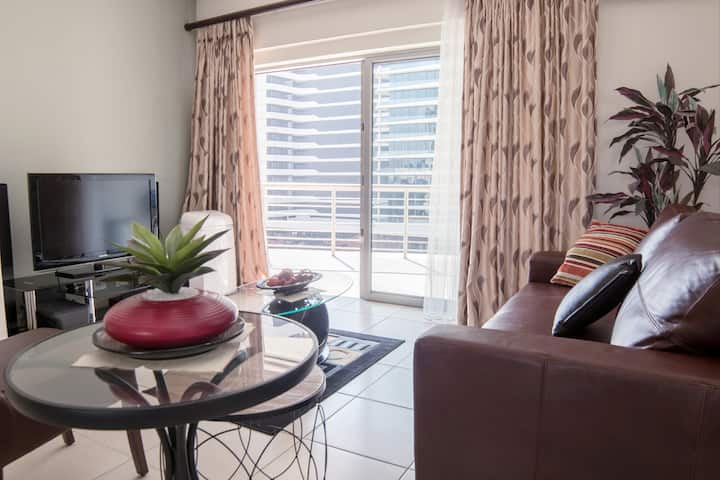Santon's Apartment + Parking Netflix Bbq Area - Sandton