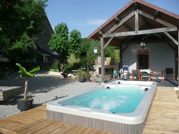 Gîte La Pomme Du Pin " Le Balnéaire " - Lons-le-Saunier