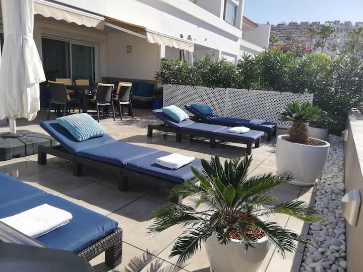 Luxury 2 Bed Apartment With Stunning Terrace - Playa de las Américas