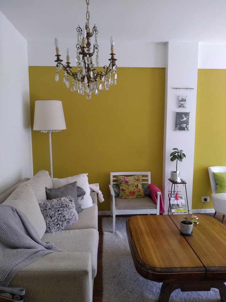 Cuarto Con Baño Privado Y Piscina.
Residencial - Argentine