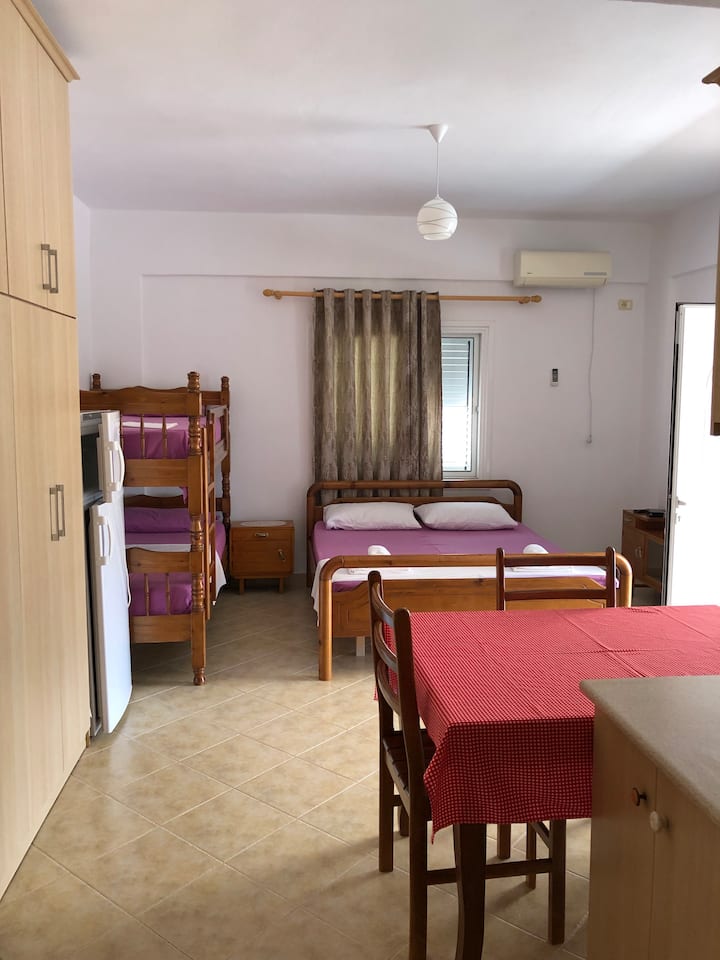 Sweet Home,borsh - Borsh