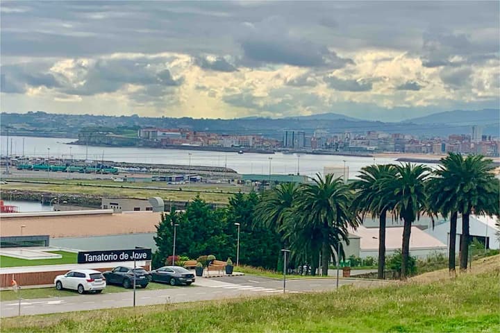 Piso Frente Al Mar - Gijón