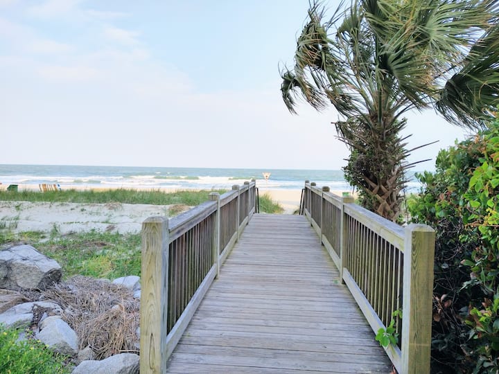 Brand New Townhouse. A Short Walk To The Beach. - Myrtle Beach, SC