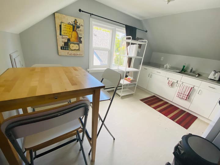 Lovely Loft In Uptown With Parking - Victoria, Colúmbia Britànica, Canadà