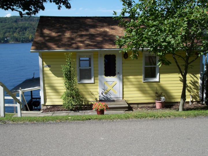 Cute And Cozy Old-fashioned Cottage - Keuka Lake State Park, Keuka Park