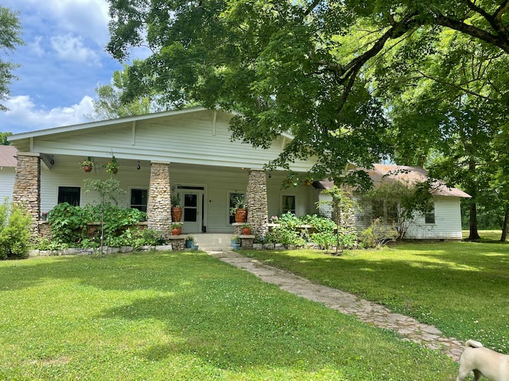Step Back In Time In This Historic, Beautiful Home - Jasper, TN