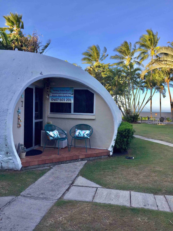 Unique Beachfront Unit
‘Dome By The Sea’ - Cairns