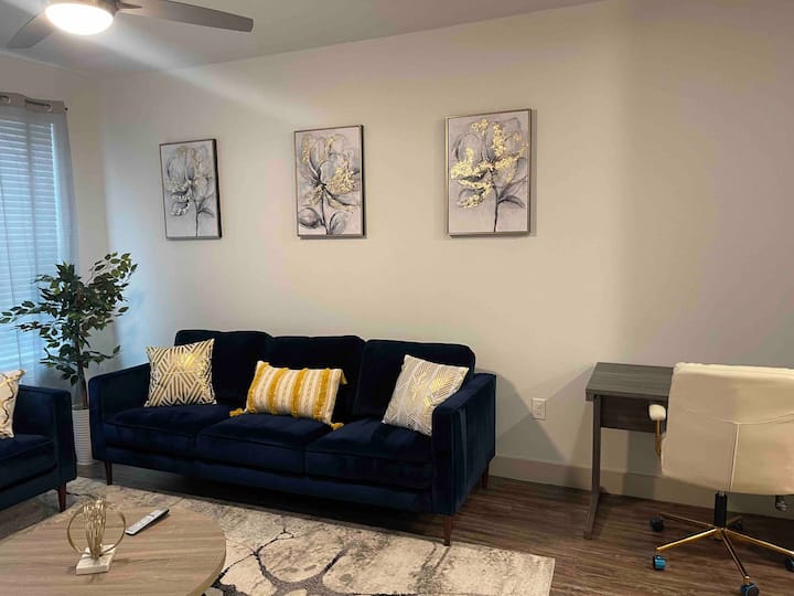 Peaceful Pad @Legacywest - The Colony, TX