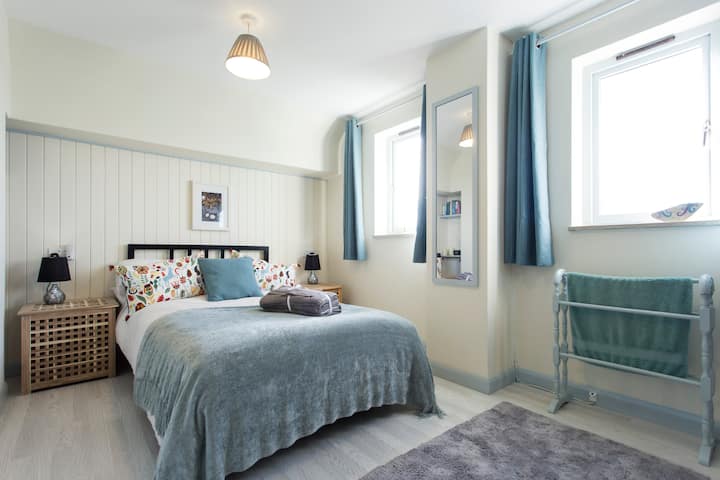 Cosy Rural Retreat - Double With Stunning Views - Langton Matravers