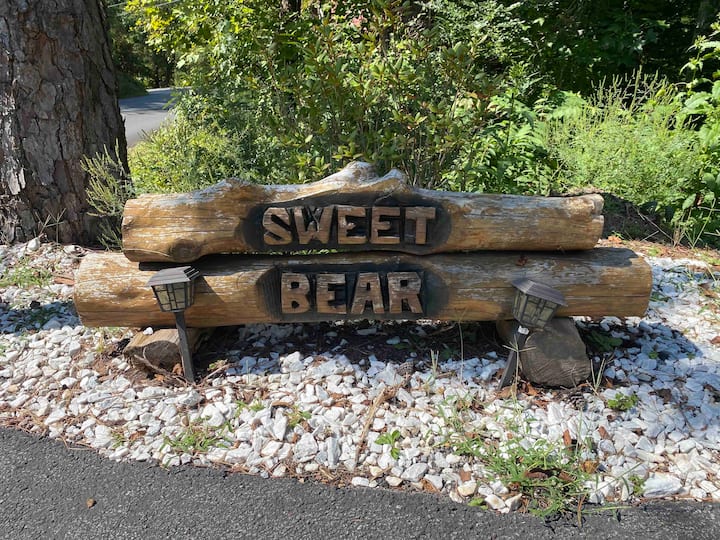 Sweet Bear Owners Proud Veteran / Nurse - Tennessee