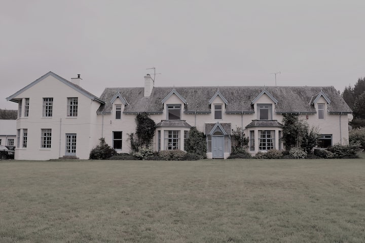 Traditional Scottish Lodge Cairngorm National Park - Newtonmore
