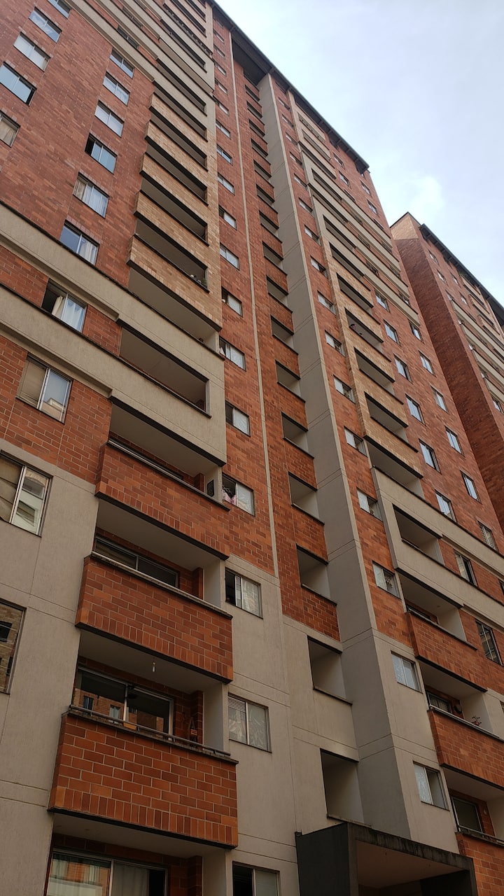 Apto 3 Bdr. El Poblado - Ciudad Del Río - Medellín