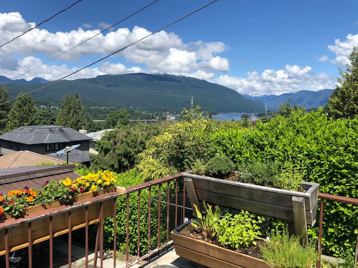 Hillside Suite With View, North Burnaby - Burnaby