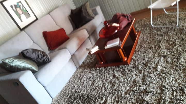 Chalé Para 15 Hospedes. Simples. Centro. Limpo. - 