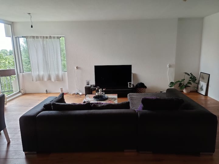 Big Apartment Surrounded By Nature In Amsterdam - Amsterdam