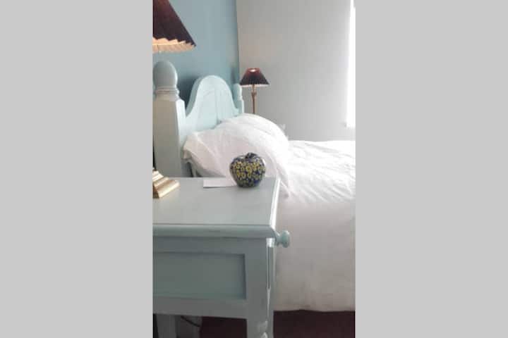 Free Parking, Room Double, Quiet Location - Poole