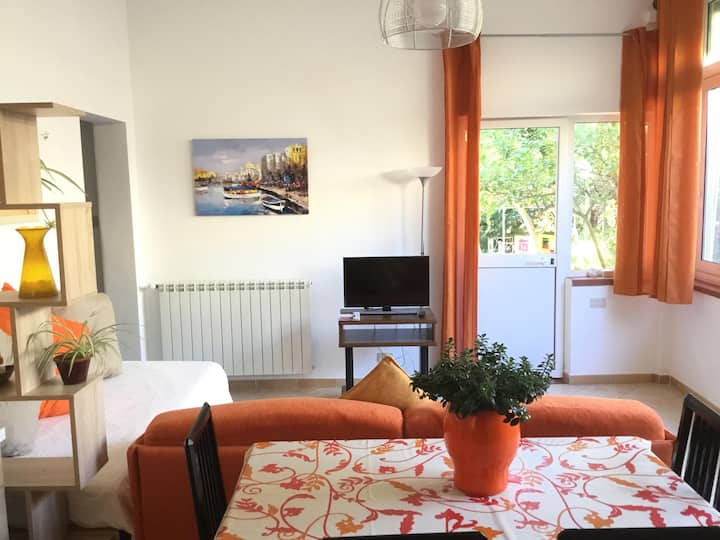 The  Carrubo In Sferracavallo - Мондело