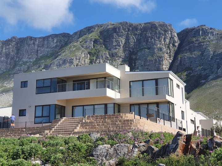 Seaside Sanctuary In Beautiful Betty's Bay - Kleinmond