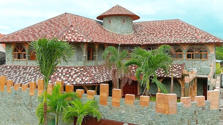 9 Bedroom 9 Bath Luxury Castle Close To Sanurbeach - Sanur