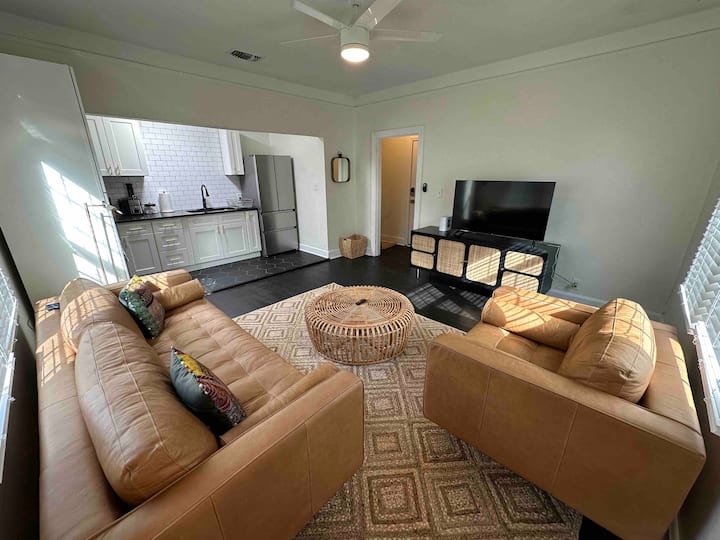 Home Away From Home (San Marco Apt #2) - Jacksonville, FL