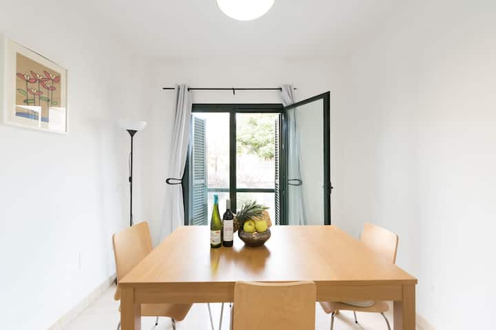 City Center 2 Bedroom Modern Apartment - Museo Picasso Málaga