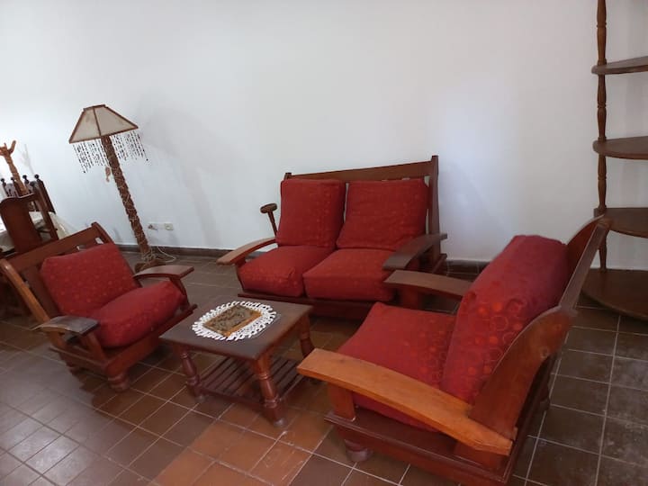 "La Evelia", Casa Cerca Del Aeropuerto. - Salta