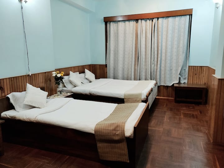 Tsechu House (Wifi Available) - Gangtok