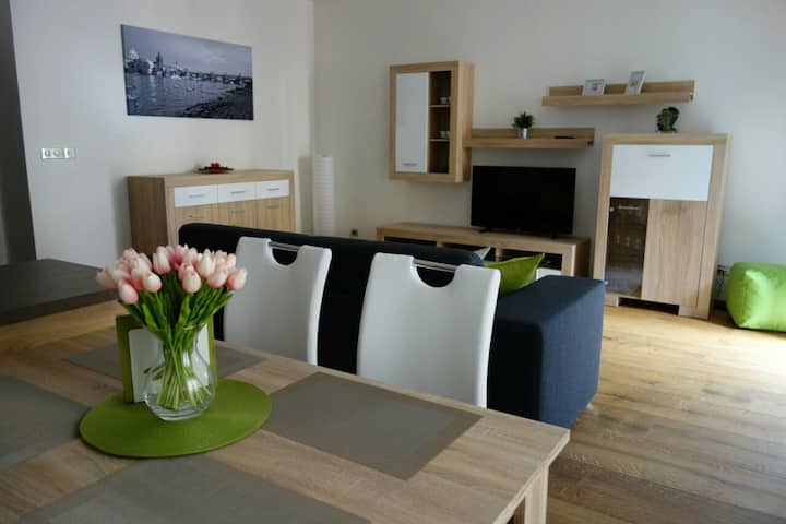Lovely Quiet Apartment Near Prague Castle - Prague