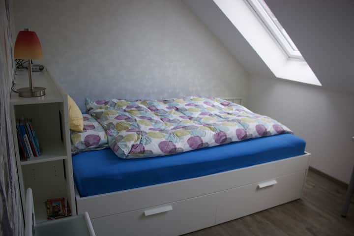 Quiet Room Close To City & Airport *Females Only* - Bremen