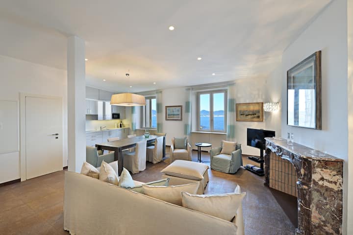 Sea View Apartment In The Heart Of The Old Town - Saint-Tropez