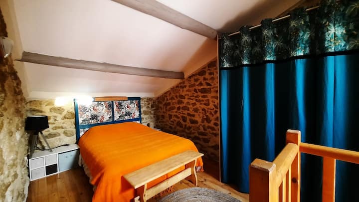 Charmant Studio Duplex En Pierres - Istres