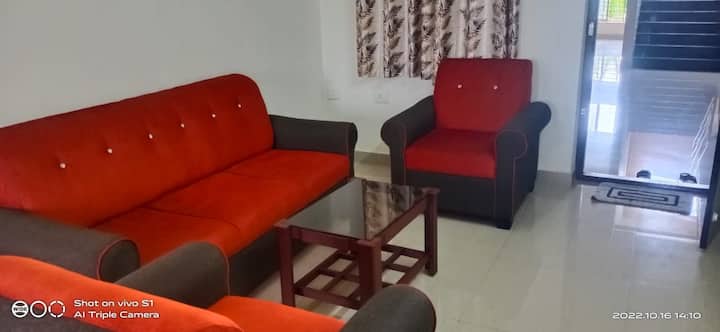 Lobos 2 Bhk / 1bhk Furnished Service Apartments - Mangaluru