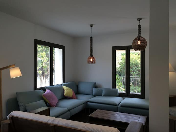 Beautiful Villa Close To St-tropez - Plage de Pampelonne