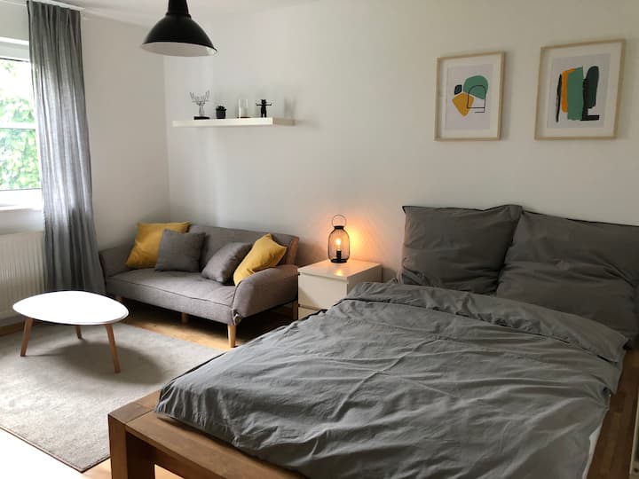 Modern Flat Near Forest, Good Transport Connection - Munich (Monacor di Baviera)