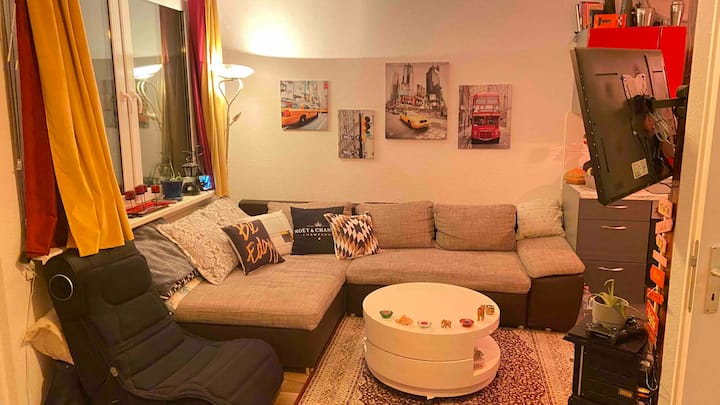 Humble, Comfortable Flat Well Located In Berlin - Berlin
