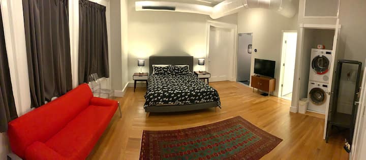 Modern Comfort In Saugerties Village - Saugerties, NY