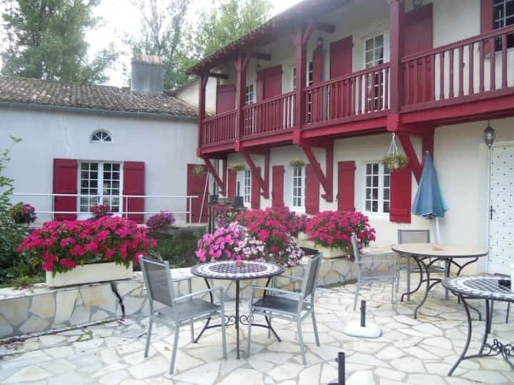 Chambre D'hôtes 2 Personnes + Piscine - Cerise - Marmande