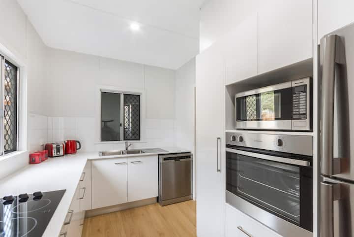 Gregory St Cottage - Townsville